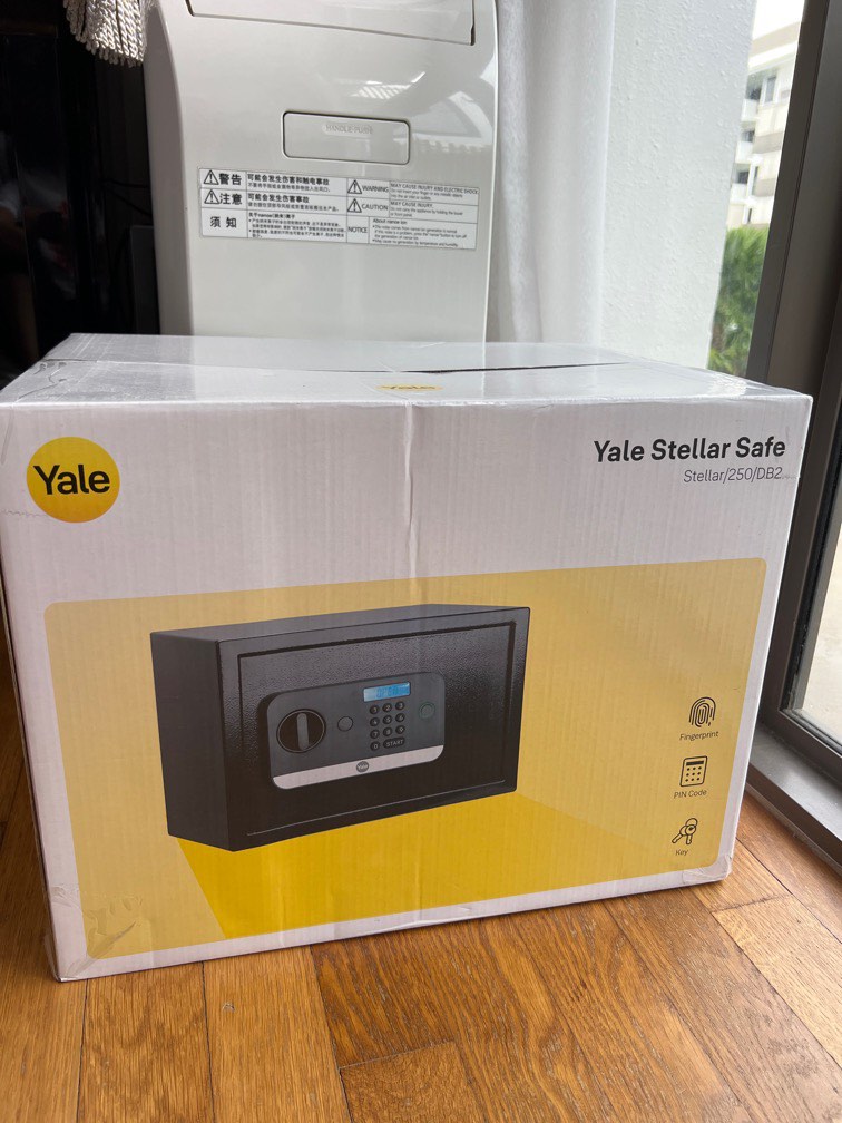 Yale safe, Furniture & Home Living, Security & Locks, Safe on Carousell