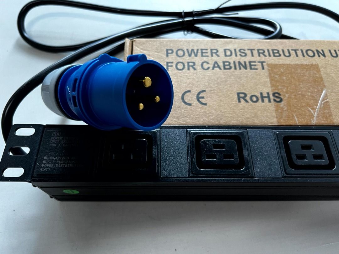 1U 6x C19 16A Horizontal PDU input 16A c-form male (5KVA to 8KVA UPS), Computers & Tech, Parts ...