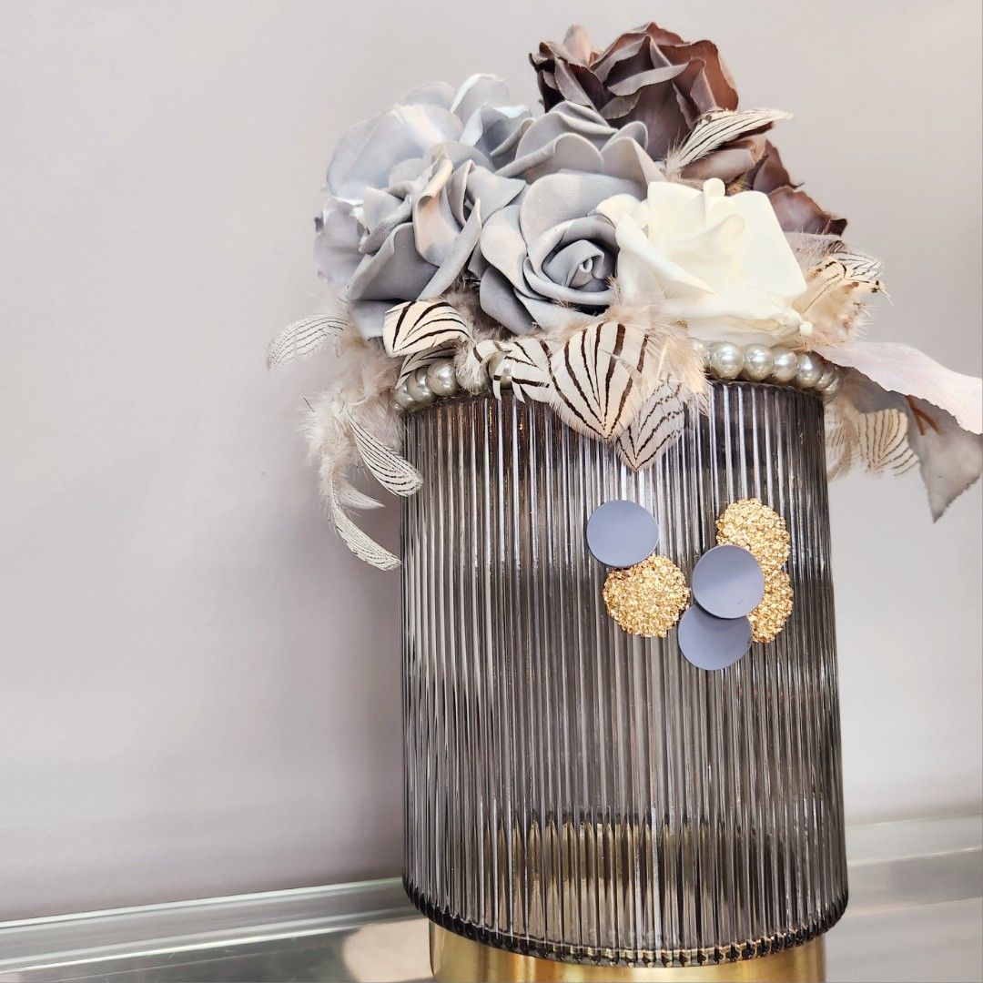 BATHSHEBA AT THE BATH By TFS King David White Statue Grey Vase Gold ...