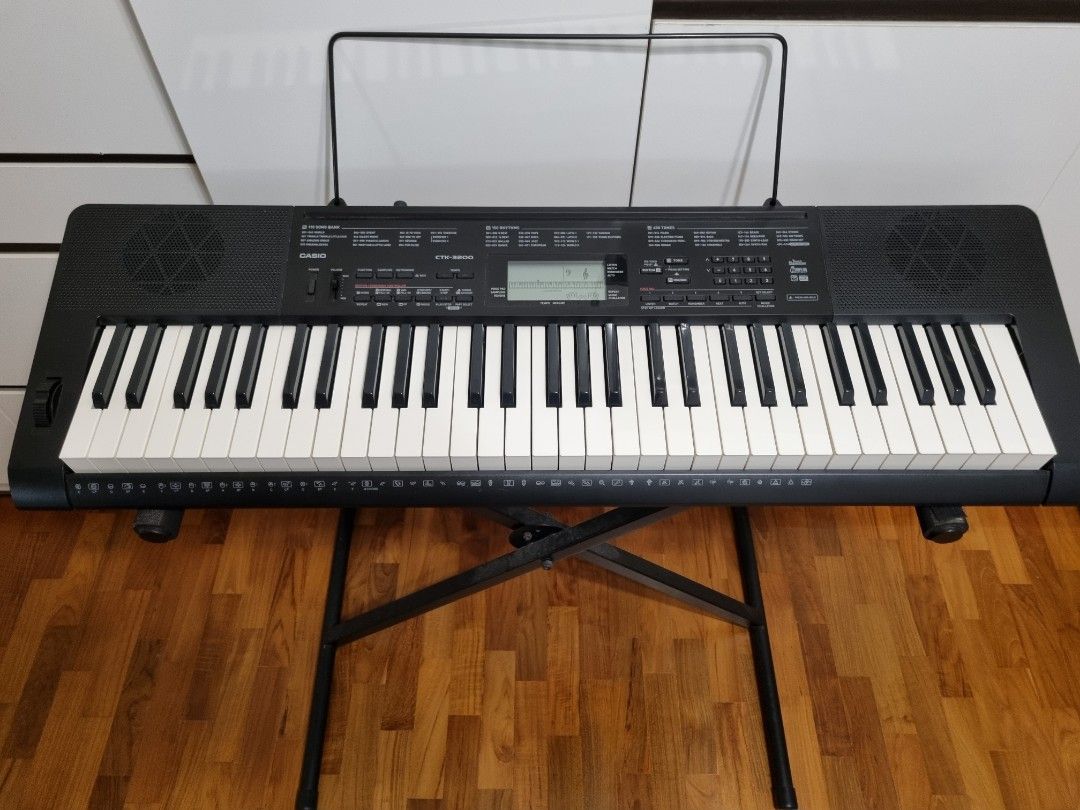 Casio keyboard CTK-3200, Hobbies & Toys, Music & Media, Musical ...