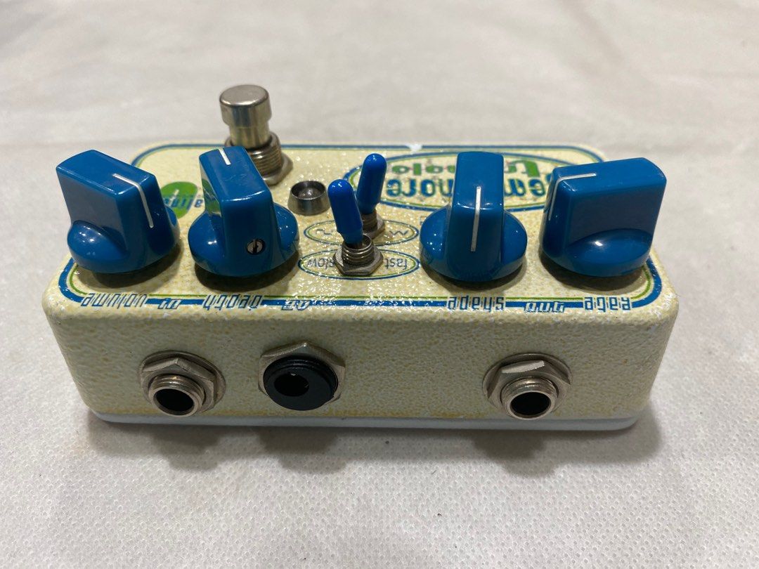 Catalinbread Semaphore Tap Tremolo Guitar Effects Pedal, Hobbies & Toys ...