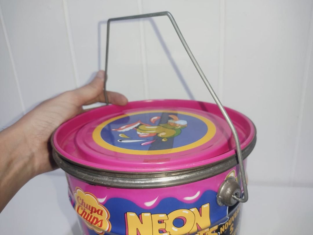 CHUPA CHUPS LOLLIPOPS CANDY COLLECTIBLE BUCKET TIN, Hobbies & Toys ...