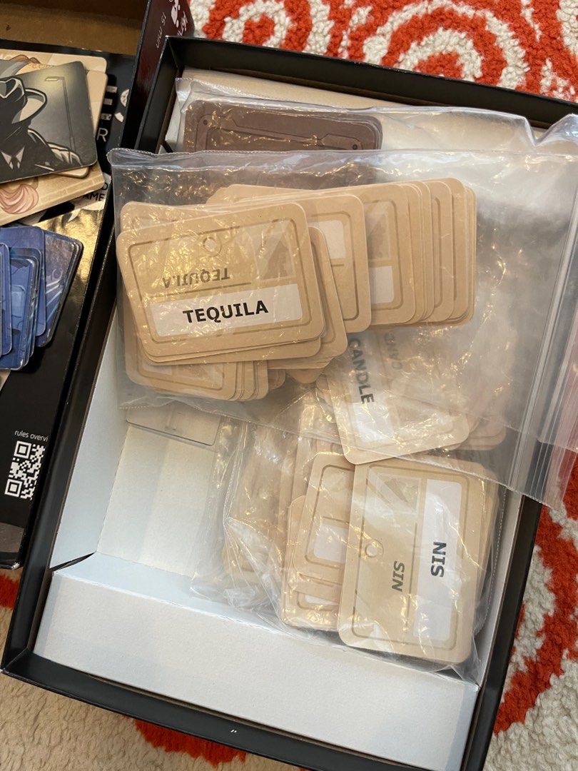 Codenames Deep Undercover, Hobbies & Toys, Toys & Games on Carousell