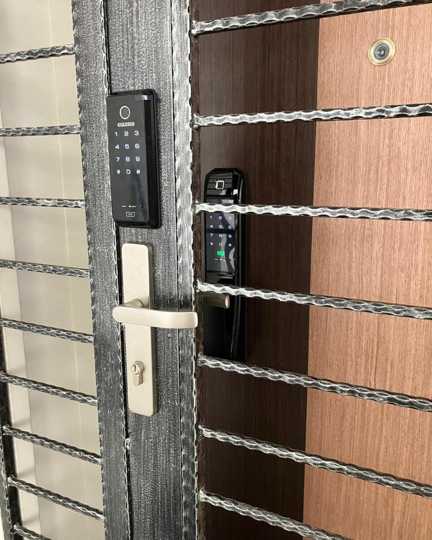 [Door + Gate] EAZEA Touch Push Pull Digital Door Lock + EAZEA Duo-G ...