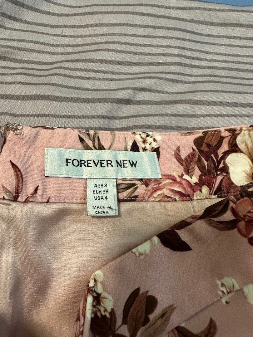 Forever new- Skirt, size EUR 36- Just wore once, Women's Fashion ...