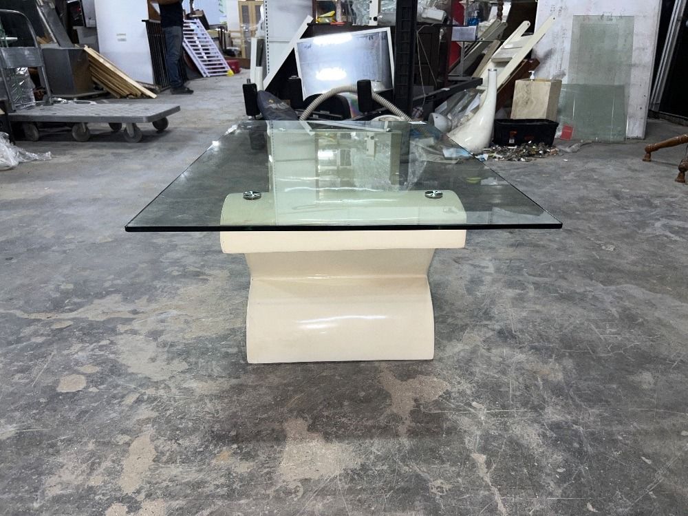 Glass Top Frame Coffee Table White Colour / Bingkai Atas Kaca Meja Kopi ...