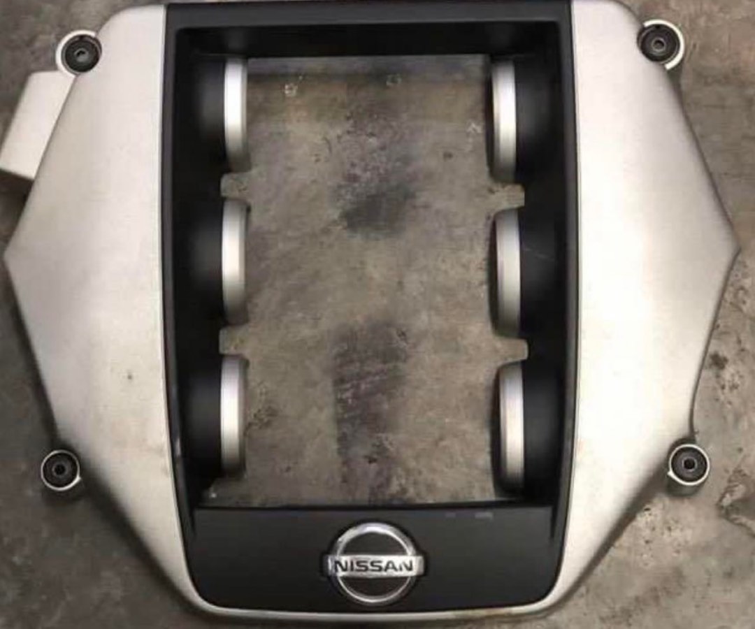 GTR stock engine cover, Car Accessories, Accessories on Carousell