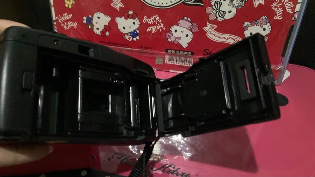 Hello Kitty Vintage Collection Camera, Photography, Cameras on Carousell