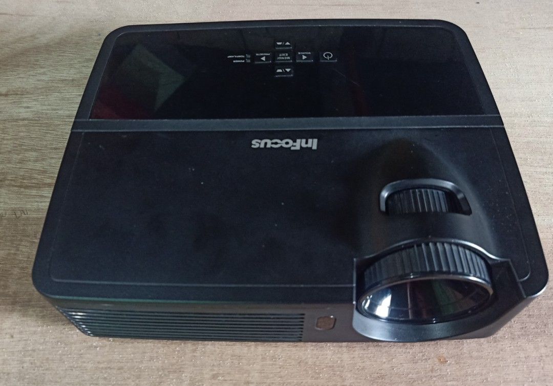 Infocus In112, TV & Home Appliances, TV & Entertainment, Projectors on ...