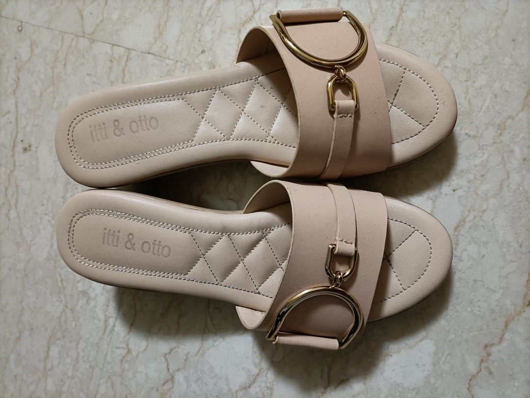 Itti & Otto, Women's Fashion, Footwear, Wedges on Carousell