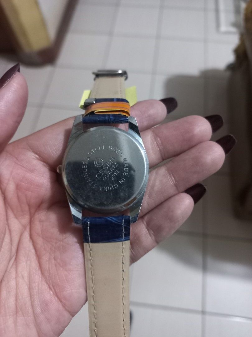Jam tangan wanita cantik dan klasik, Fesyen Wanita, Jam Tangan di Carousell