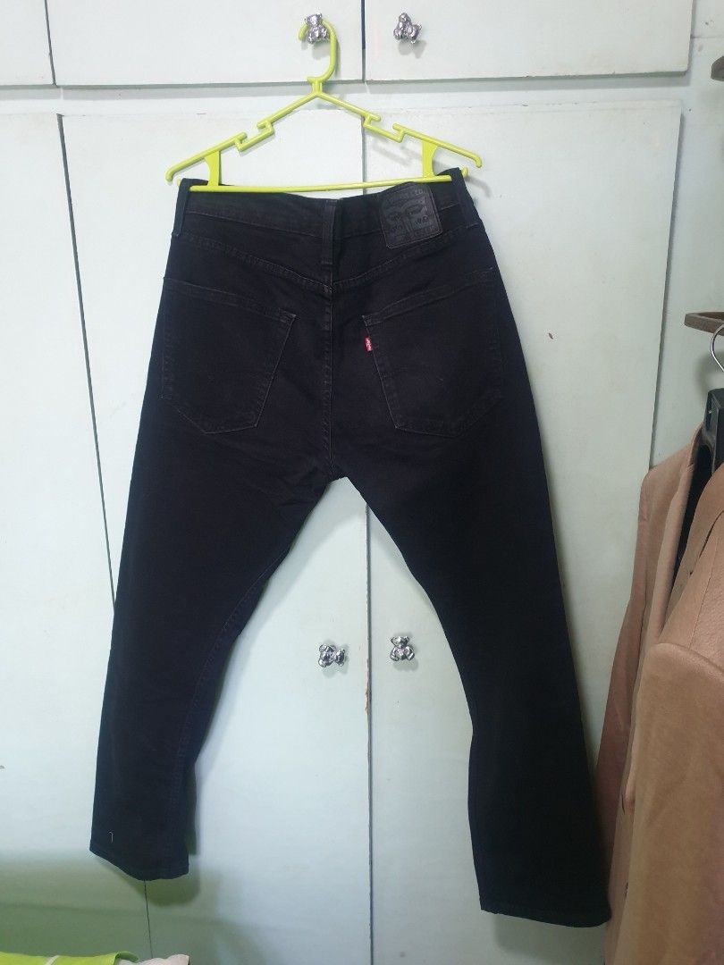 Levi's 502 Black Jeans, Men's Fashion, Bottoms, Jeans on Carousell