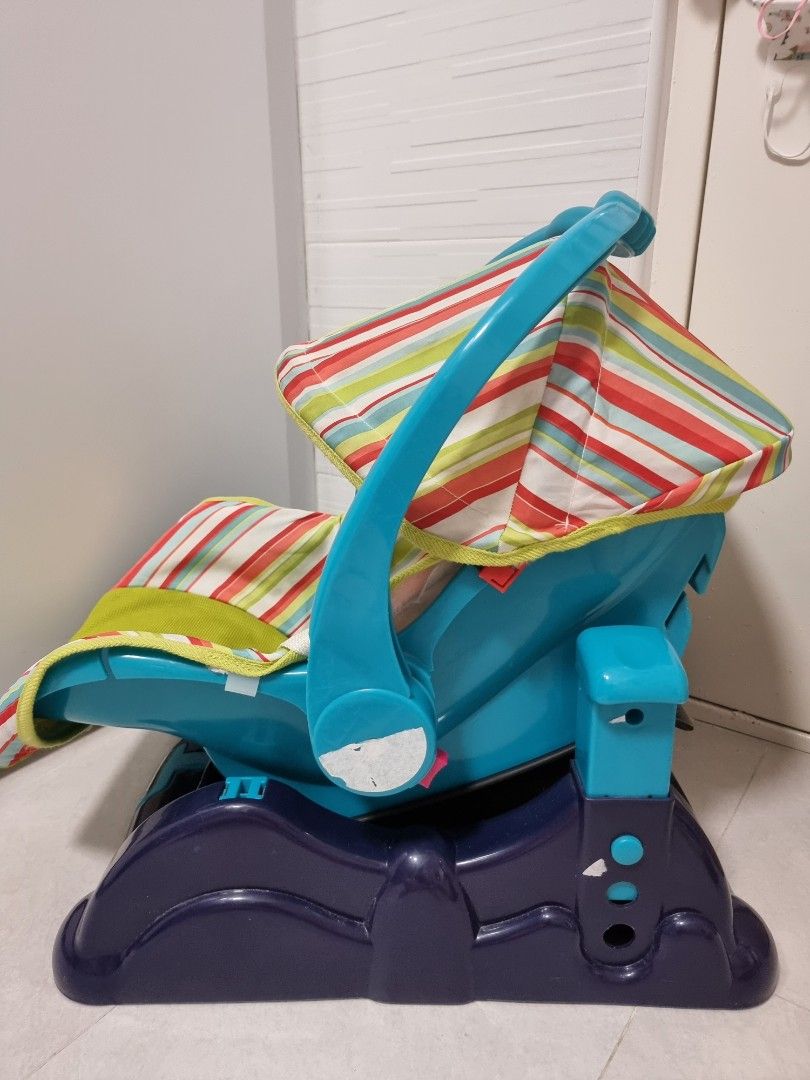 Lucky baby rocker, Babies & Kids, Infant Playtime on Carousell
