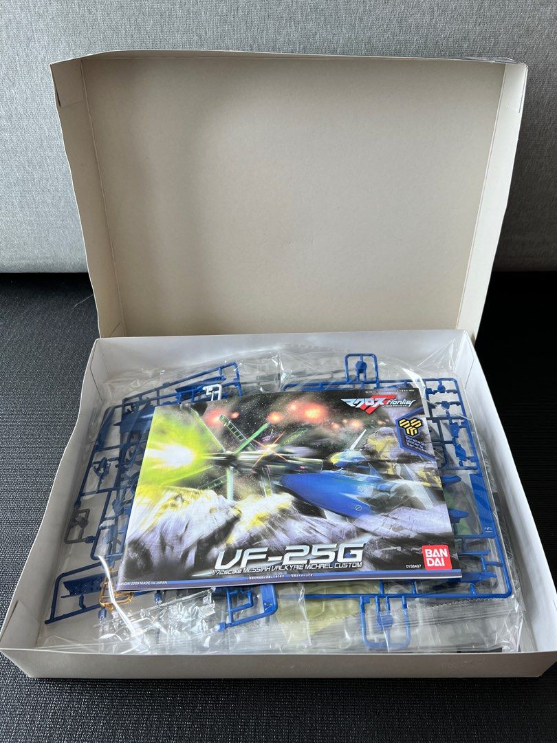 Macross Frontier 1/72 VF-25G Model Kit (Free Action Base), Hobbies ...