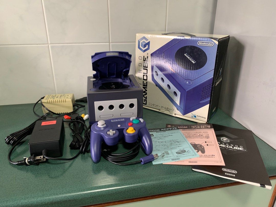 Nintendo GameCube (100VAC Japan/US) [optical drive faulty], Video ...