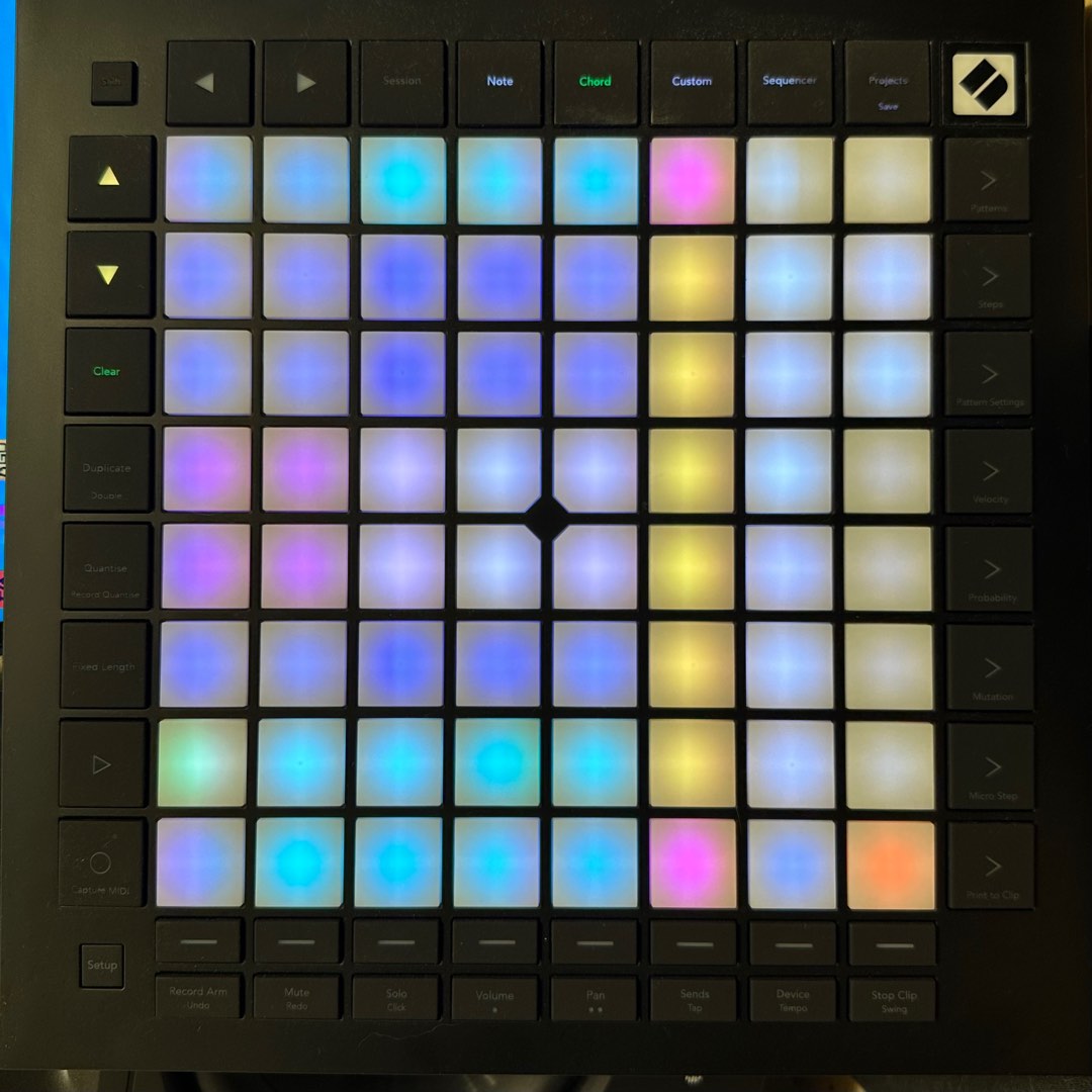 Novation Launchpad Pro MK3 MIDI 網格 控制器 |Novation Launchpad Pro MK3 MIDI Grid Controller Keyboard ...