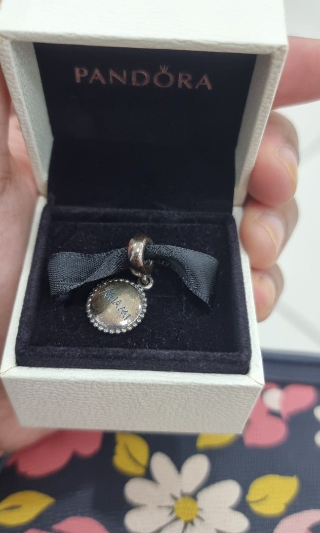 Pandora locket Miami, Women's Fashion, Jewelry & Organisers, Charms on ...