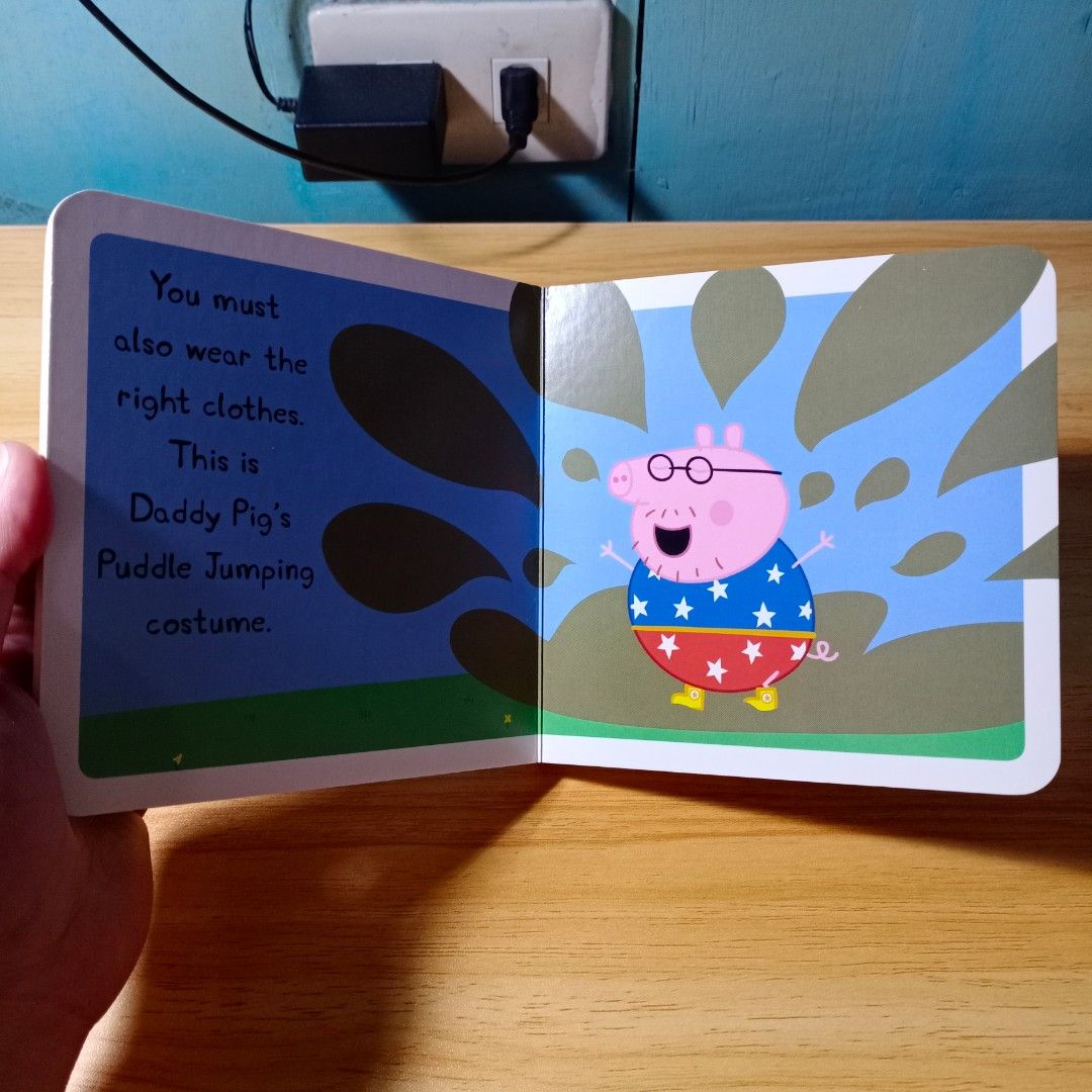 Peppa Pig Daddy Pig Gets Fit boardbook, Hobbies & Toys, Books ...