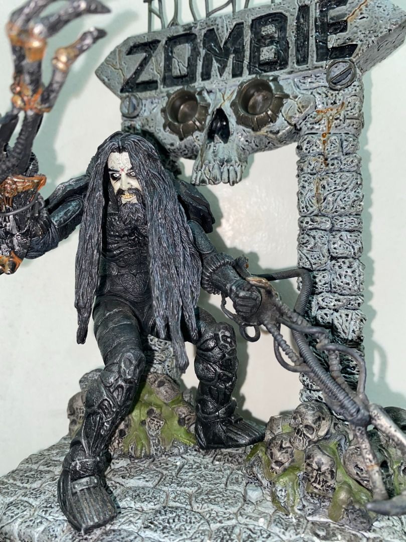 ROB ZOMBIE Diorama Super Stage Action Figure, Hobbies & Toys, Toys ...