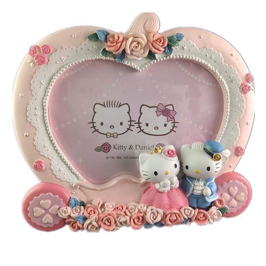 Sanrio Hello Kitty Resin Photo Frame, Furniture & Home Living, Home ...