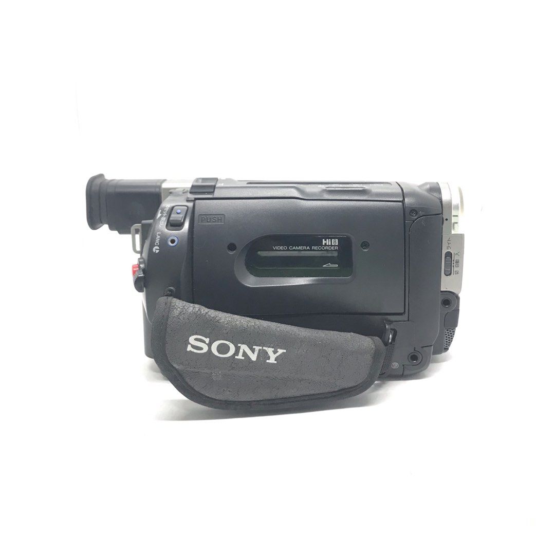 Sony Handycam CCD-TRV80 Hi8, Photography, Video Cameras on Carousell