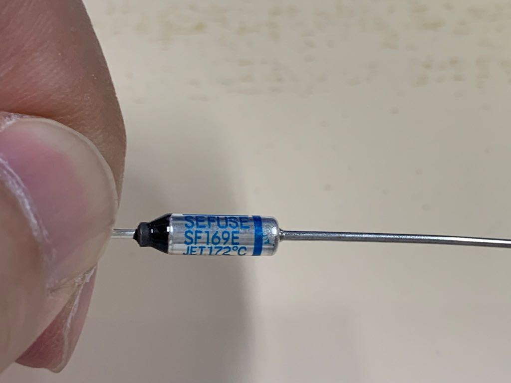 Thermal fuse (SF169E, C1532), Everything Else on Carousell