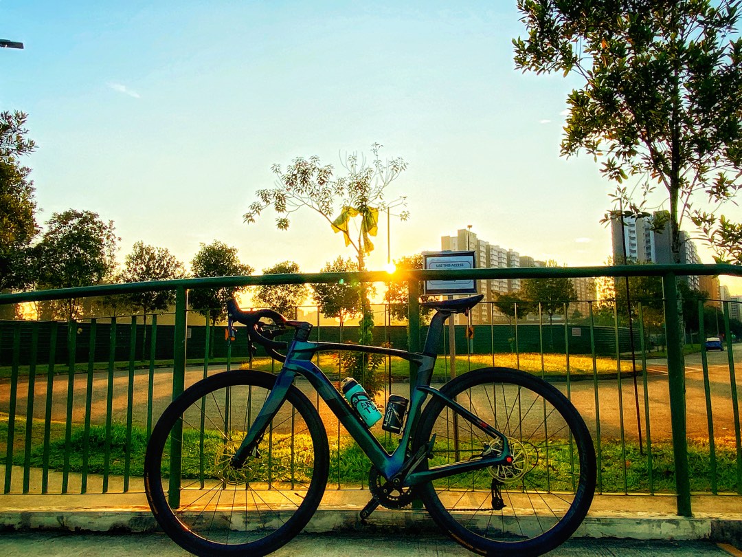 Twitter Cyclone Pro Carbon Road Bike, Sports Equipment, Bicycles ...