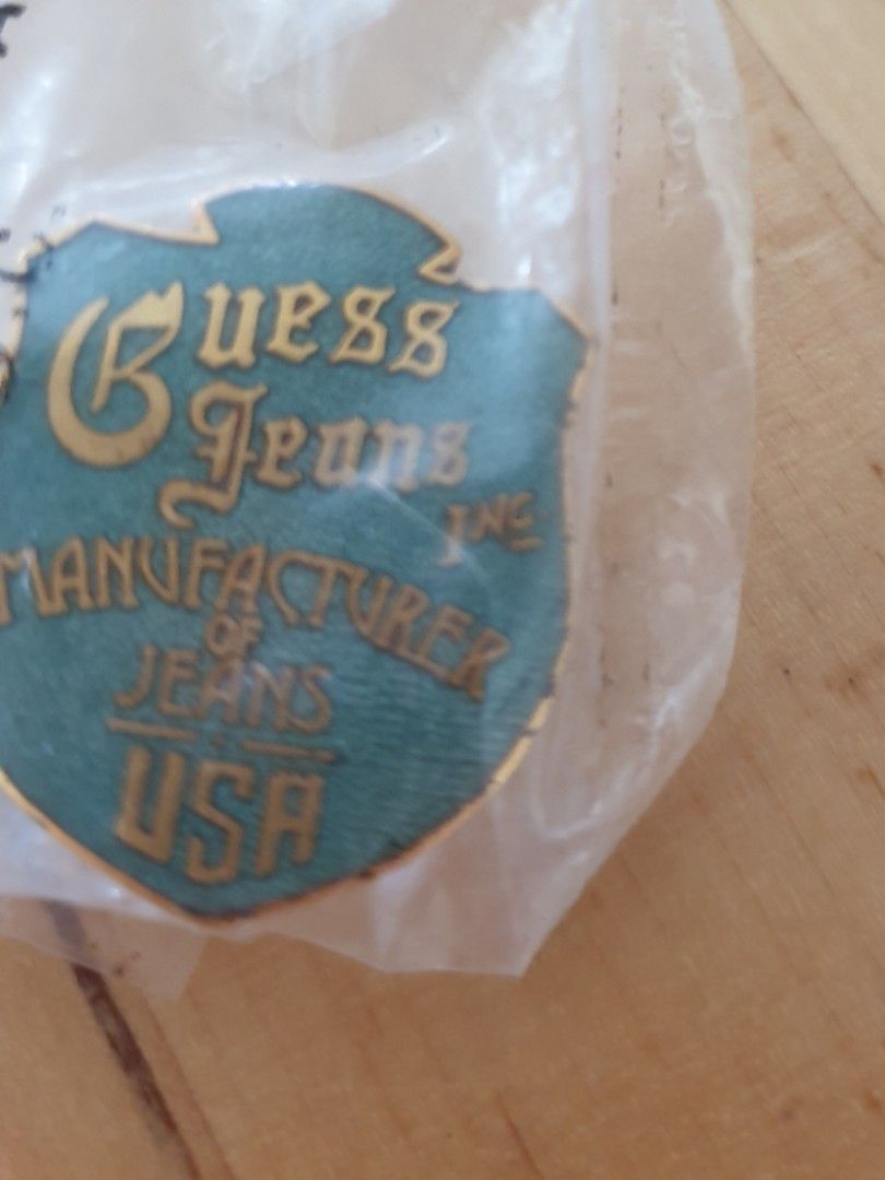 VINTAGE GUESS JEANS COLLAR PIN, Hobbies & Toys, Stationery & Craft ...