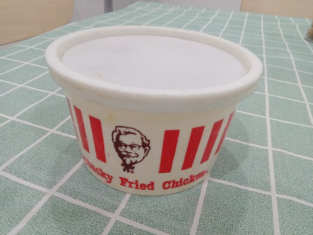 Vintage KFC Plastic Food Container, Hobbies & Toys, Collectibles ...