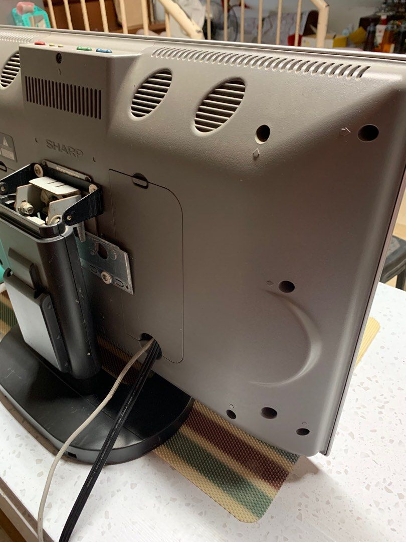 Vintage Sharp Aquos 20" LCD Color TV, TV & Home Appliances, TV ...