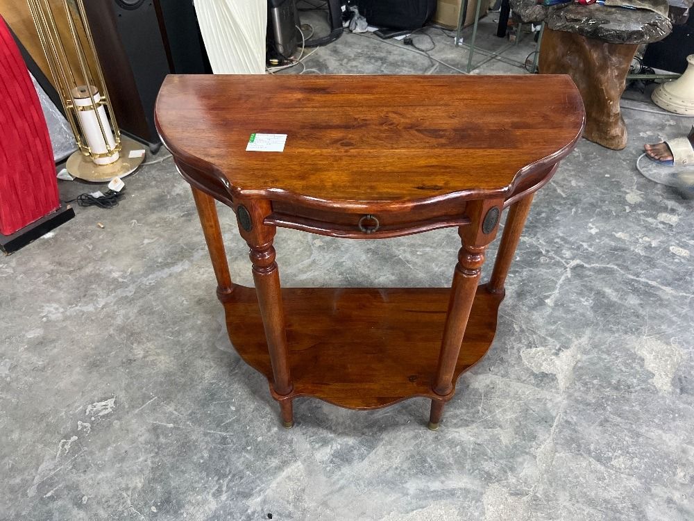 Wooden Half-moon Design Console Table / Meja Konsol Reka Bentuk Separuh ...