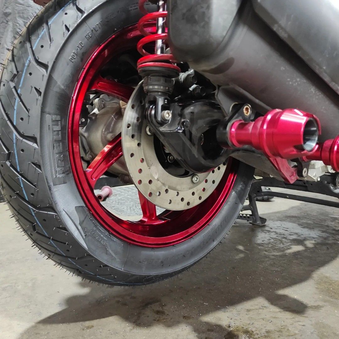 XMAX CNC ALUMINIUM AFTERMARKET RED RIMS, Motorcycles, Motorcycle ...