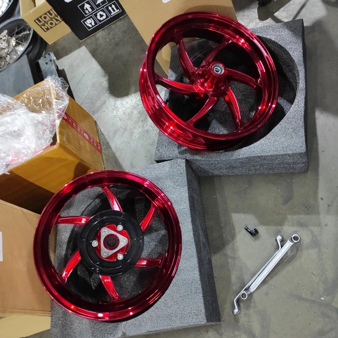 XMAX CNC ALUMINIUM AFTERMARKET RED RIMS, Motorcycles, Motorcycle ...