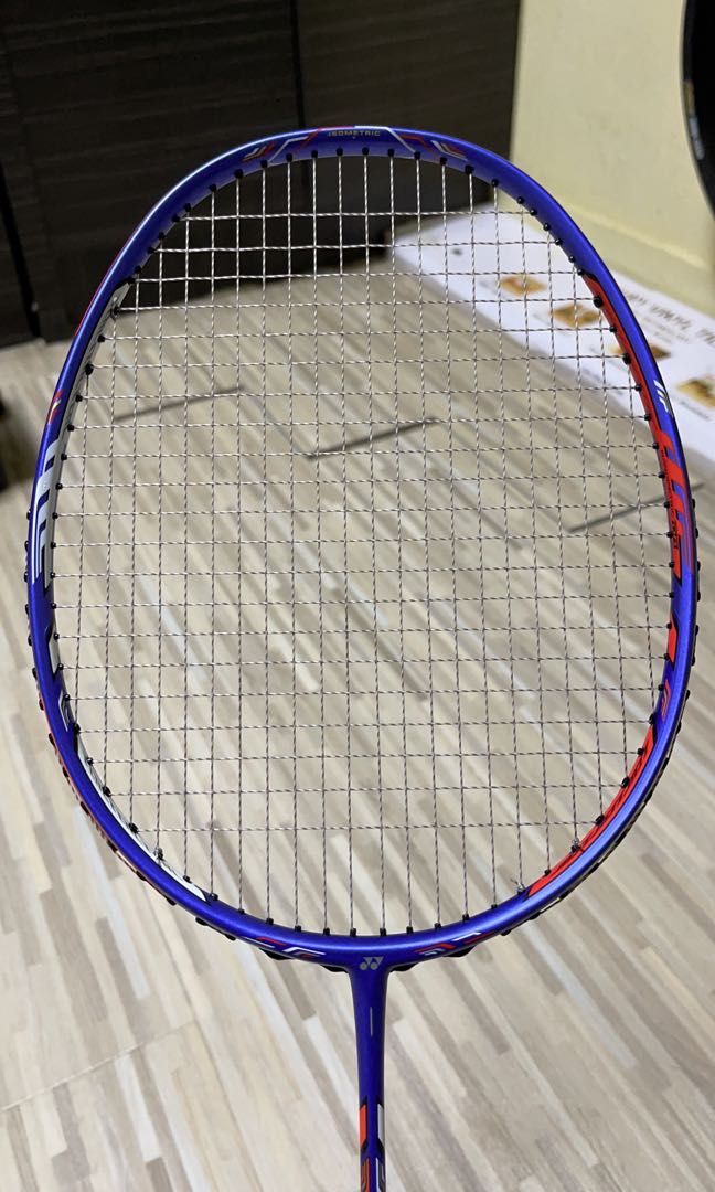 yonex duora 10 LCW, Sports Equipment, Sports & Games, Racket & Ball Sports on Carousell