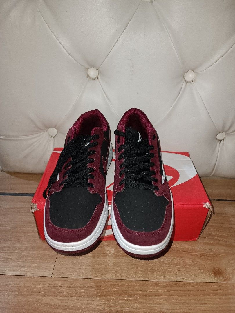 43 size for men, Men's Fashion, Footwear, Sneakers on Carousell