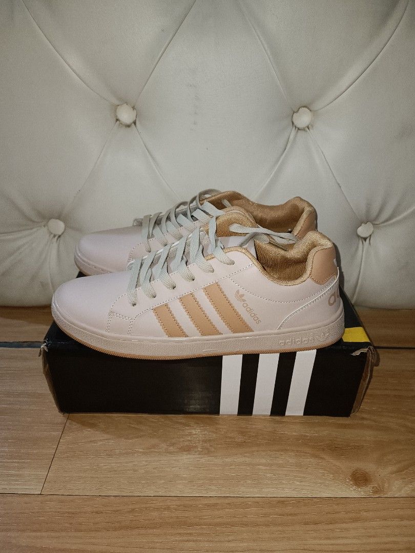 43 size for men, Men's Fashion, Footwear, Sneakers on Carousell