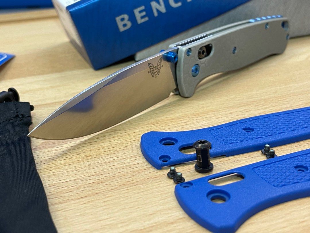 Benchmade Bugout 535 Customised/Aluminium scales, Sports Equipment ...