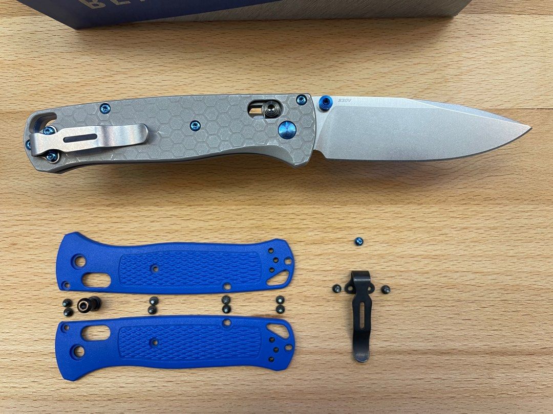 Benchmade Bugout 535 Customised/Aluminium scales, Sports Equipment ...