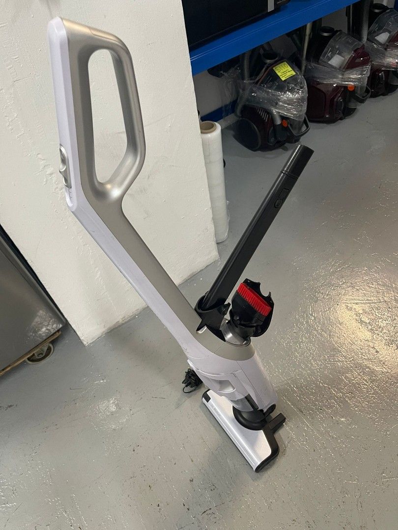 BOSCH BCH3K255 HANDSTICK VACUUM (25.2V), TV & Home Appliances, Vacuum ...