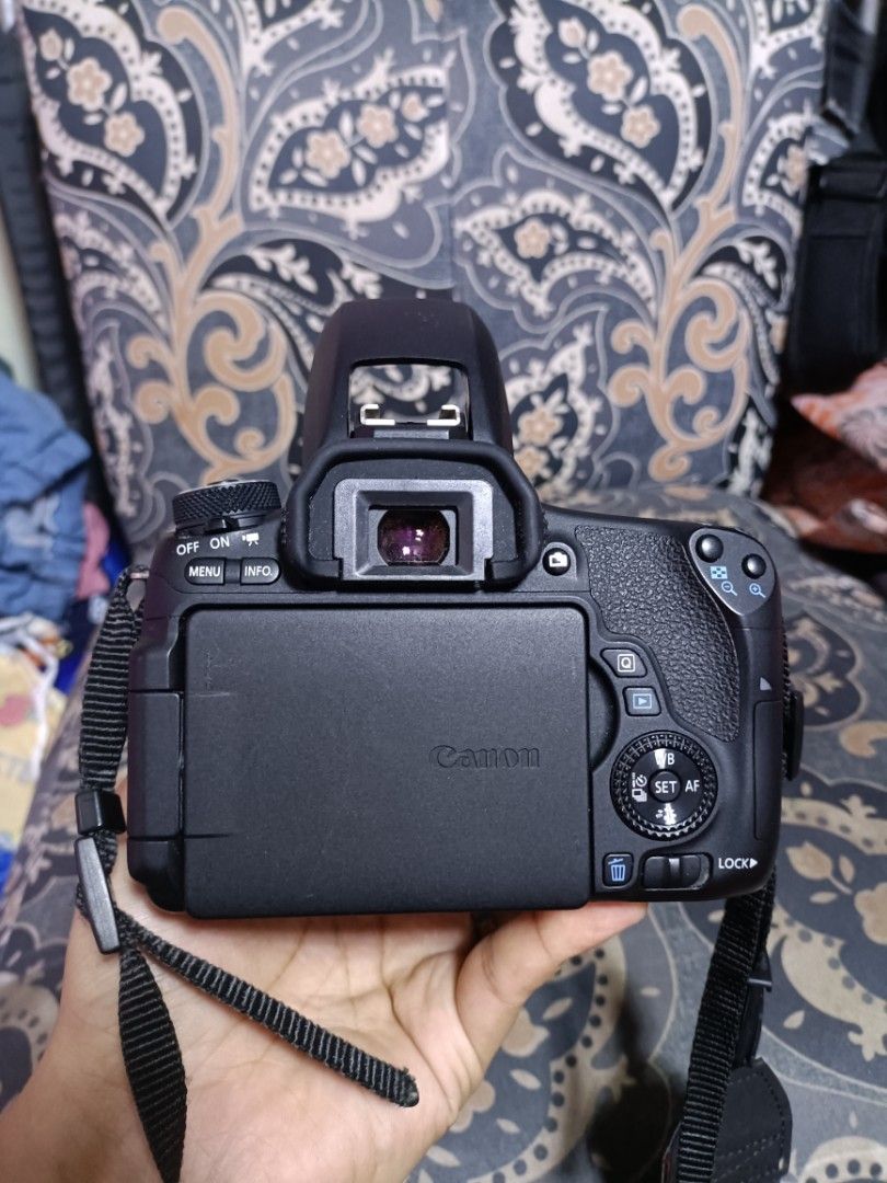 Canon 760d Body DSLR Wifi Touchscreen Flipscreen With Freebies ...