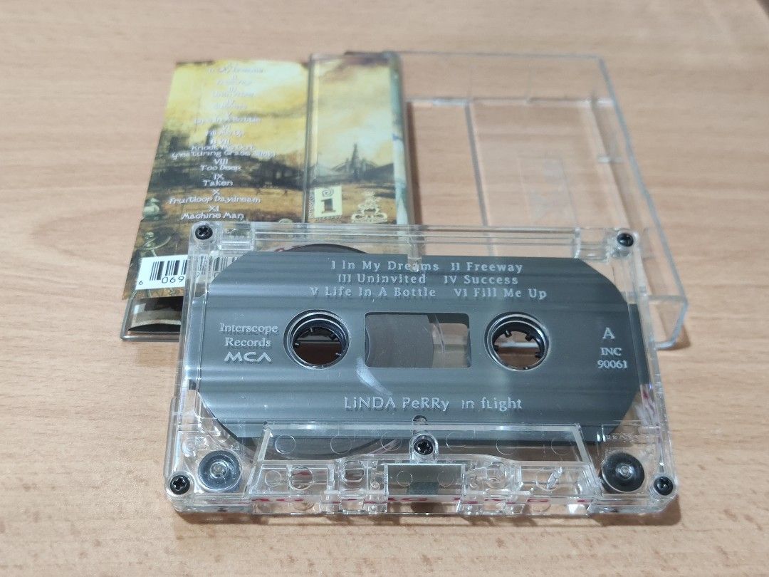 (Cassette) Linda Perry In Flight, Hobbies & Toys, Music & Media, CDs ...