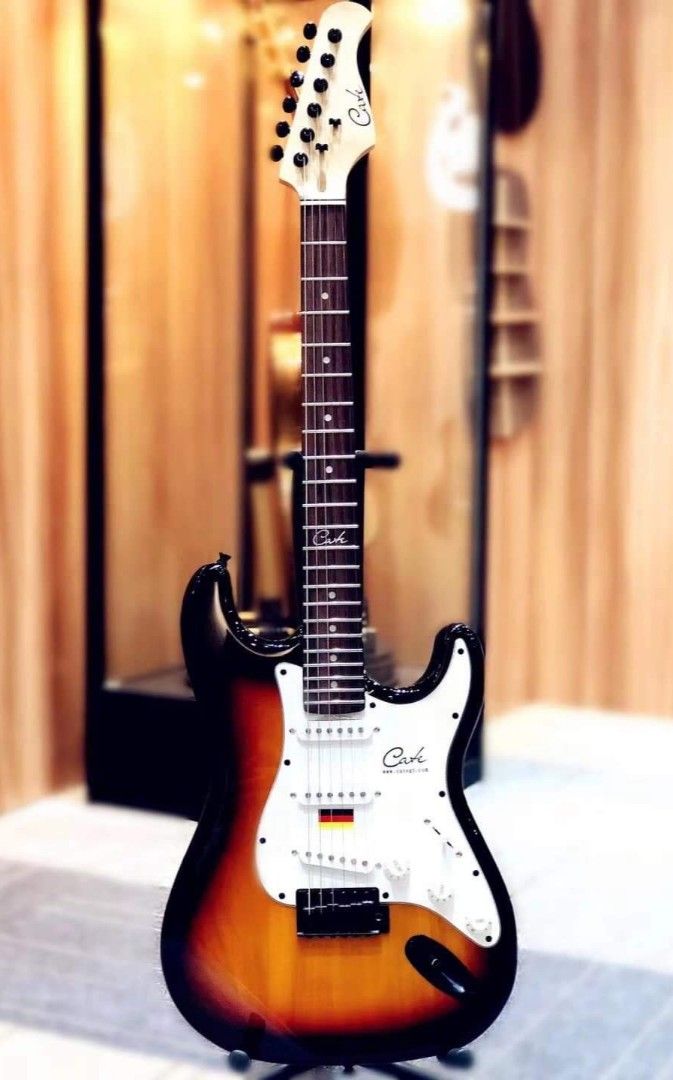Cate QM-E02 Electric Guitar - Sunburst, Hobbies & Toys, Music & Media ...