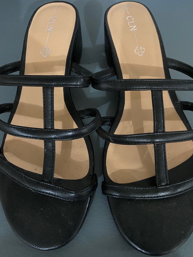 CLN, Women's Fashion, Footwear, Flats & Sandals on Carousell