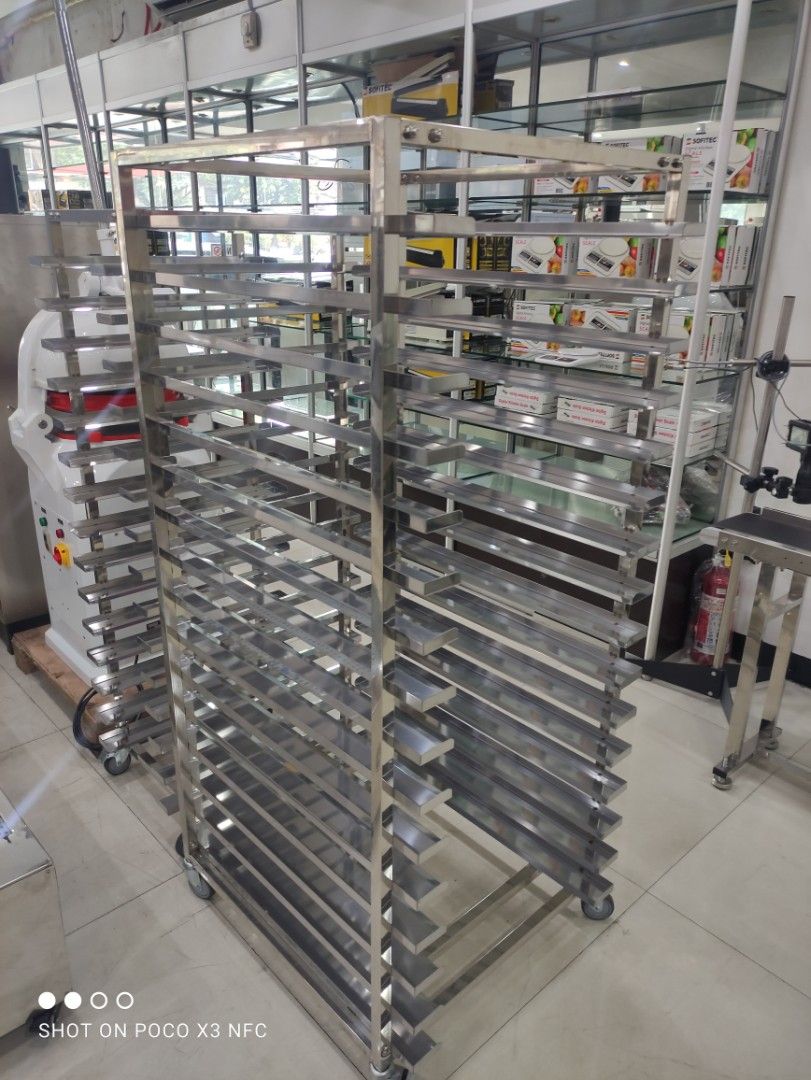 Cooling rack, Commercial & Industrial, Industrial Equipment on Carousell