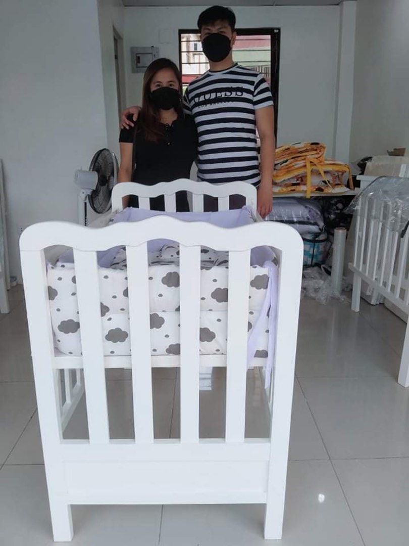 CRIB dropside with Freebie, Babies & Kids, Baby Nursery & Kids ...