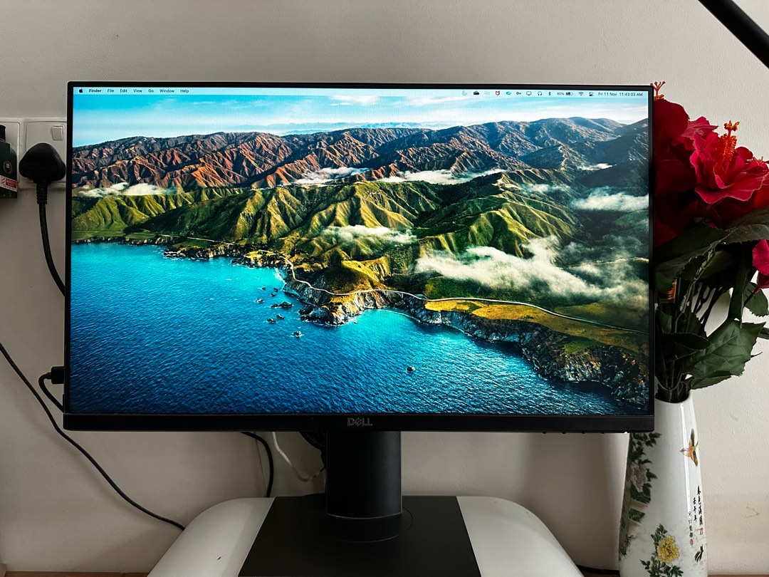 Dell Monitor 24" - P2419HC - USB C Hub, Computers & Tech, Parts ...