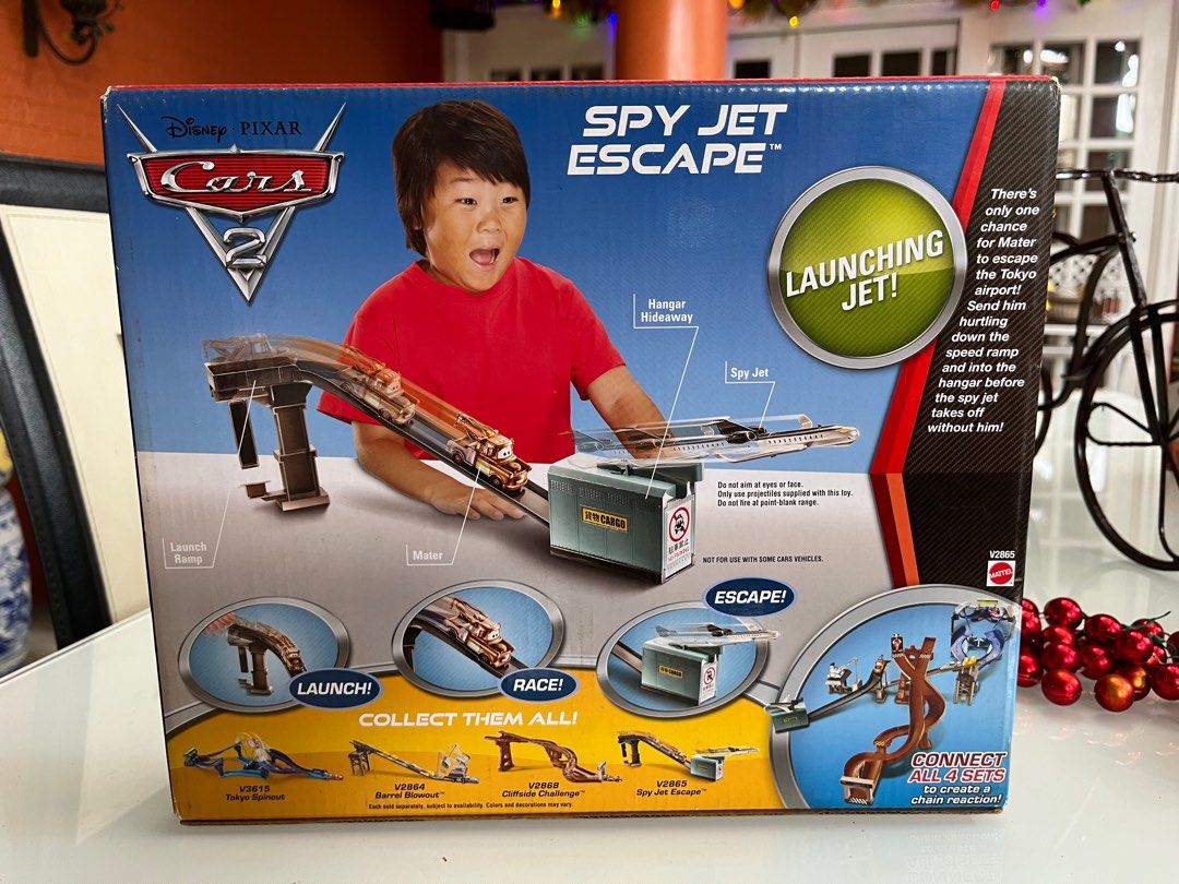 Disney Cars 2 Spy Jet Escape Playset, Hobbies & Toys, Toys & Games on ...