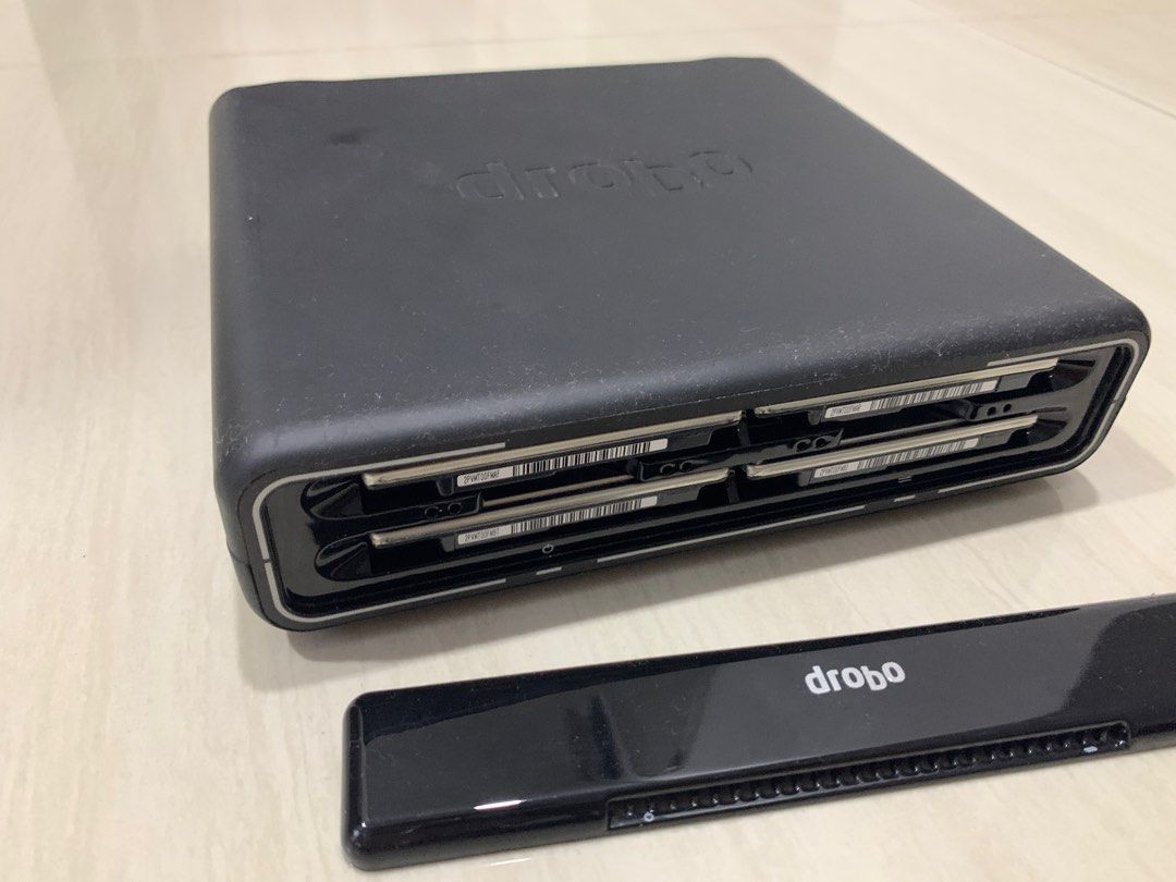 Drobo Mini with 120GB SSD cache + 4x Toshiba 2GB (new) or 4x HGST 1GB ...