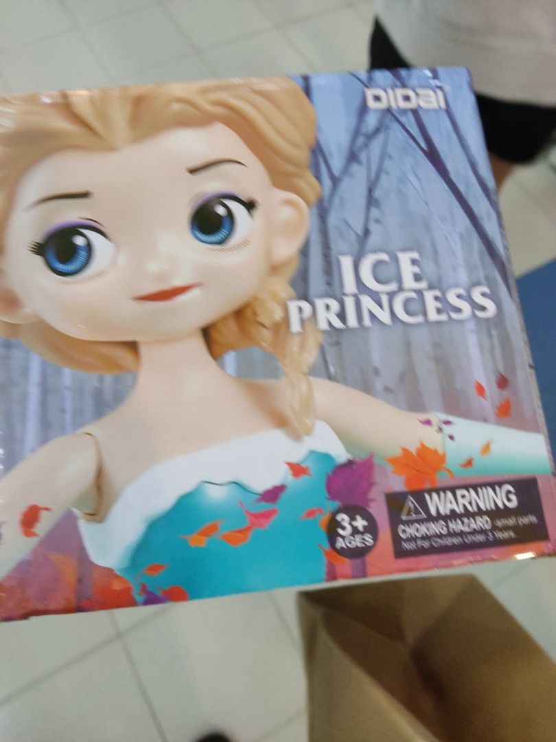 Elsa Toy, Hobbies & Toys, Toys & Games on Carousell