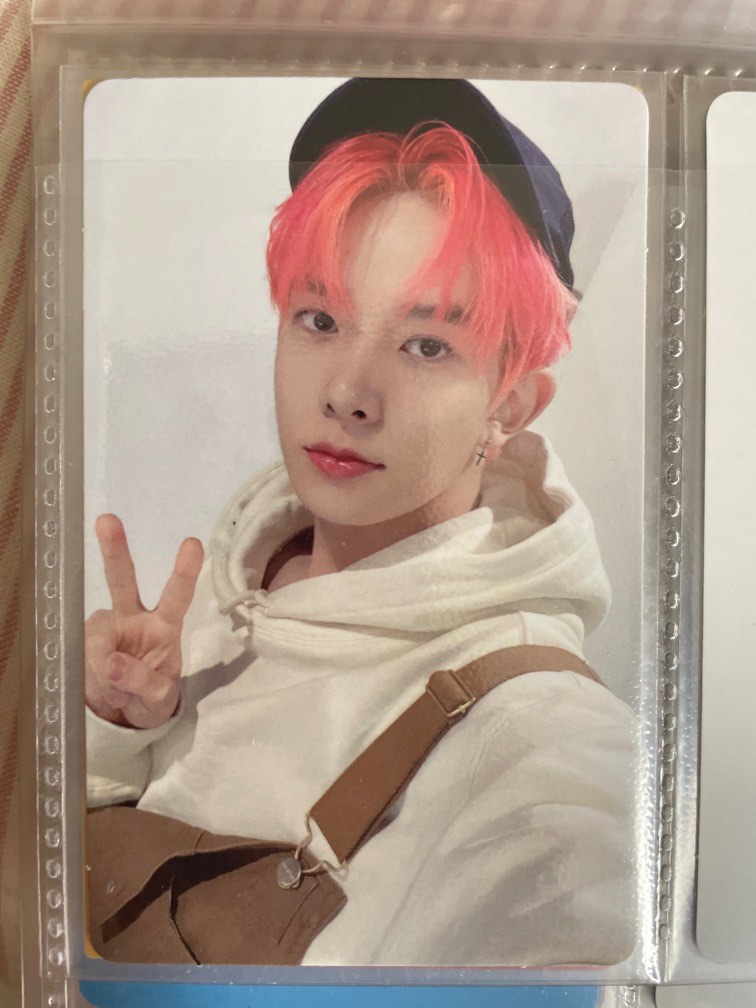 enhypen ggu ggu package 2022 heeseung pc, Hobbies & Toys, Memorabilia ...